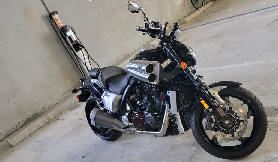YAMAHA VMAX for rent near Hollywood, FL - Riders Share