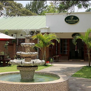 Annie's Lodge Blantyre Restaurant & Bar