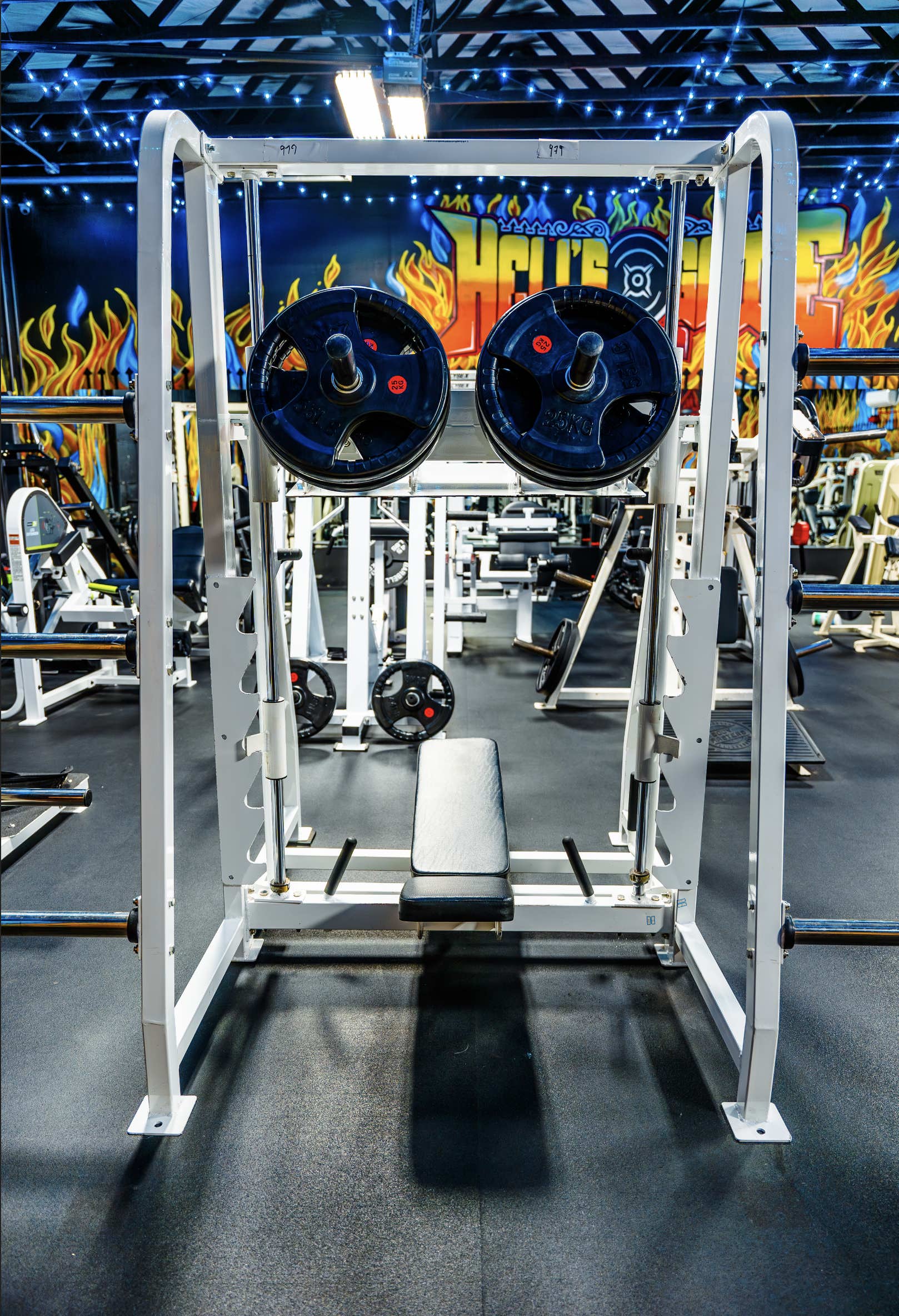 EQUIPTMENT – Hells Gate Gym
