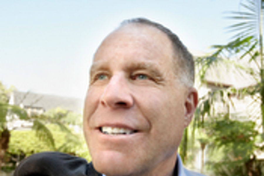 Derek Bruton brings aboard two advisors seeking big back office after ...