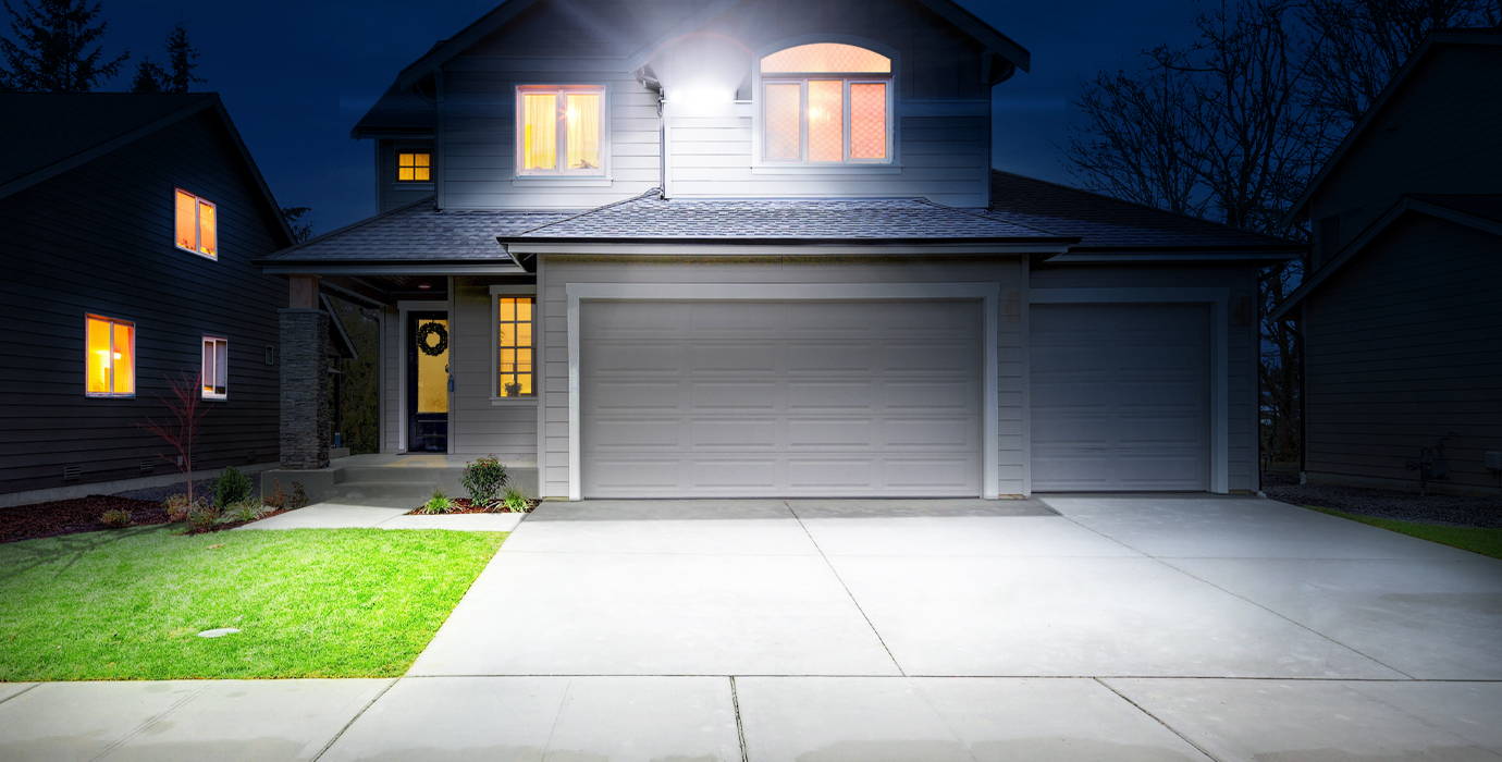 Onforu 70W LED Security Light 3 Heads IP65 Exterior Floodlight