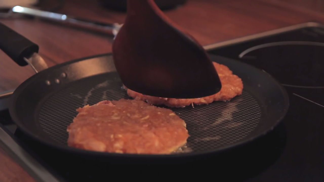 how to cook burger ramly