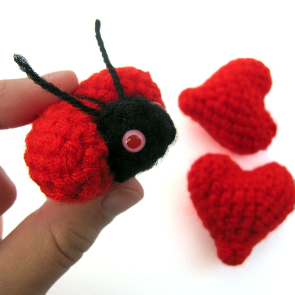 Easy Amigurumi Love Bug