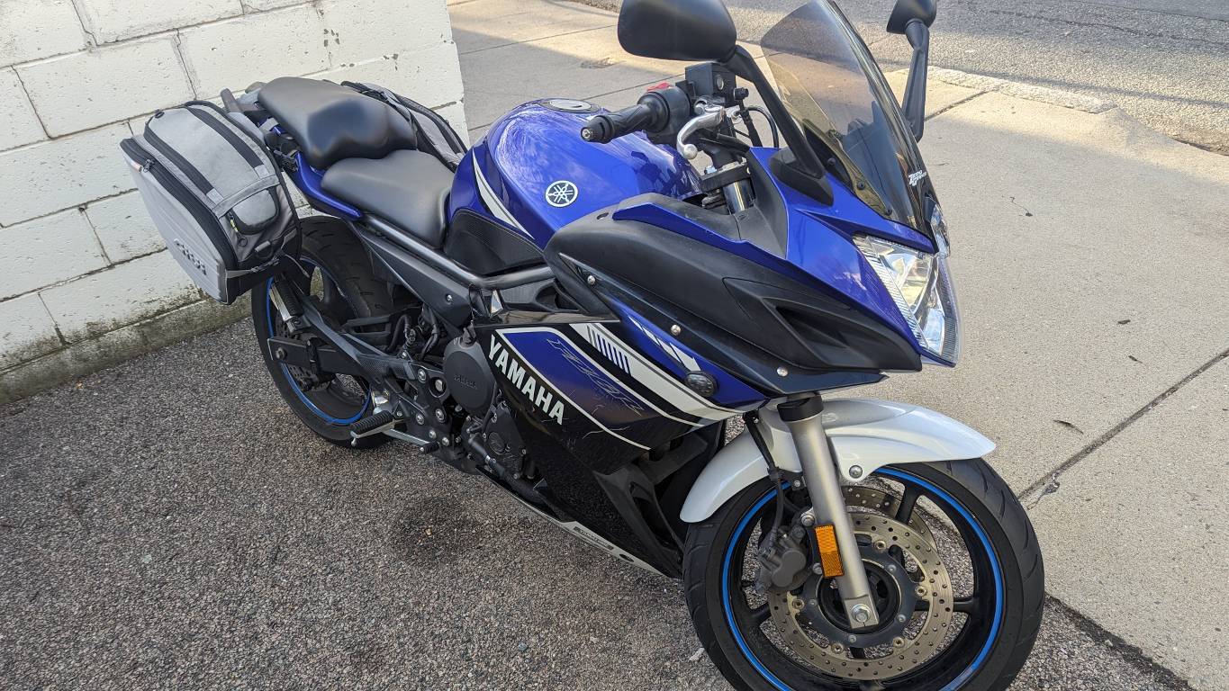 YAMAHA FZ6R BLUE/WHITE for rent near Cambridge, MA