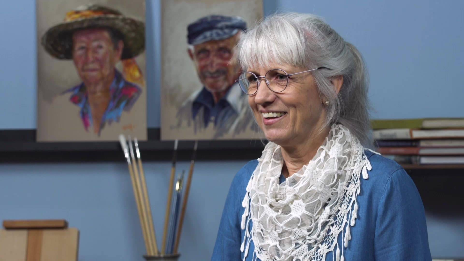 Lyn Diefenbach: Floral Secrets: A Step-by-Step Guide to Painting Lumin ...