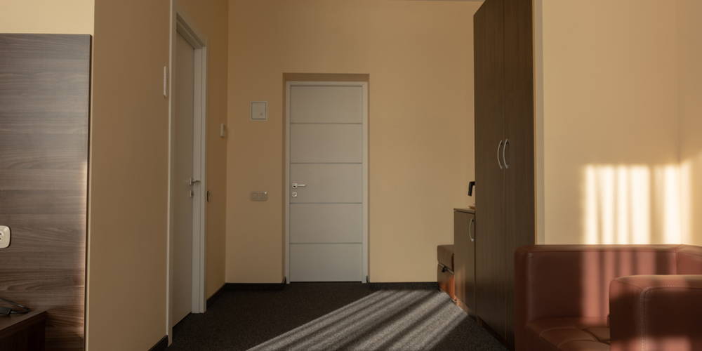 5 Qualities to Look for in an Interior Door Installation Company | One ...