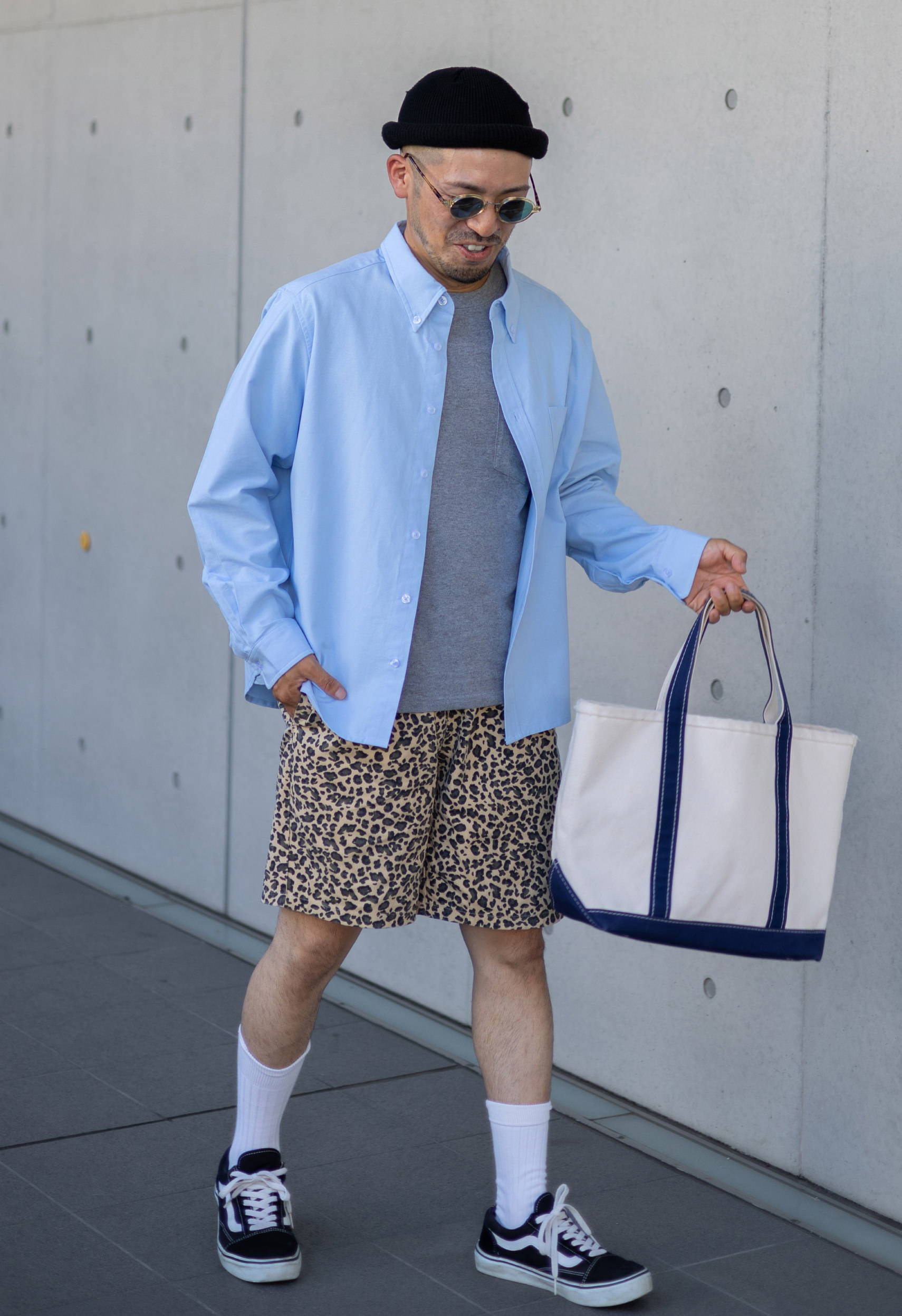 DEBUT GUIDE – Mr.Short