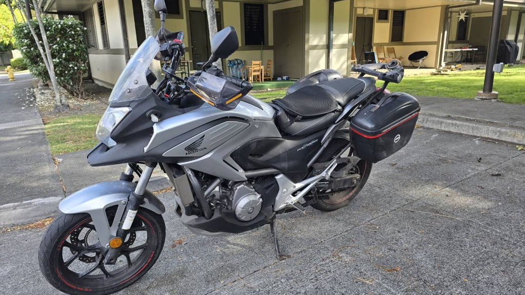 HONDA NC700X DCT ABS for rent near Honolulu, HI