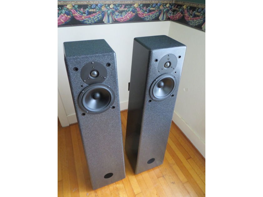 Unity Audio PYRAMID SIGNATURE 3 WAY FULL ... For Sale | Audiogon