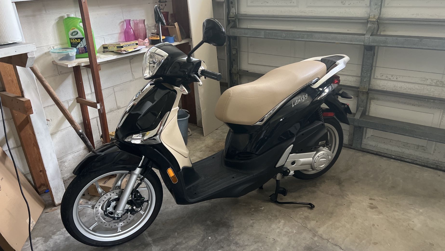 PIAGGIO LIBERTY 50 for rent near Orlando, FL - Riders Share