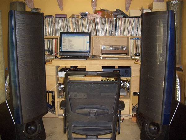 Tubes & Stats - Front Row Perspective | Virtual Listening Room