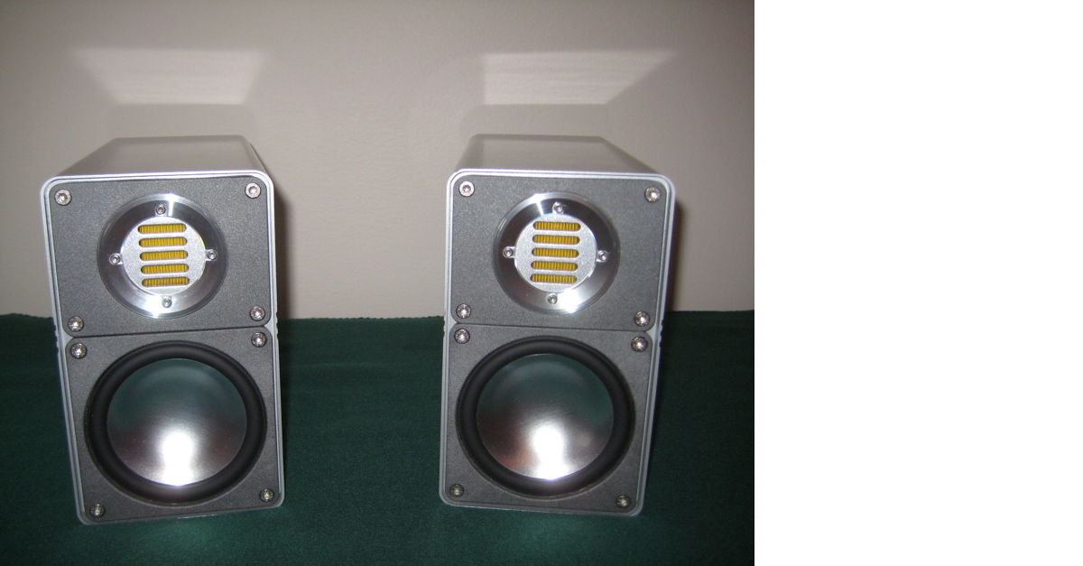 Elac 310.2 Jet Silver Finish Amazing Compa... For Sale | Audiogon