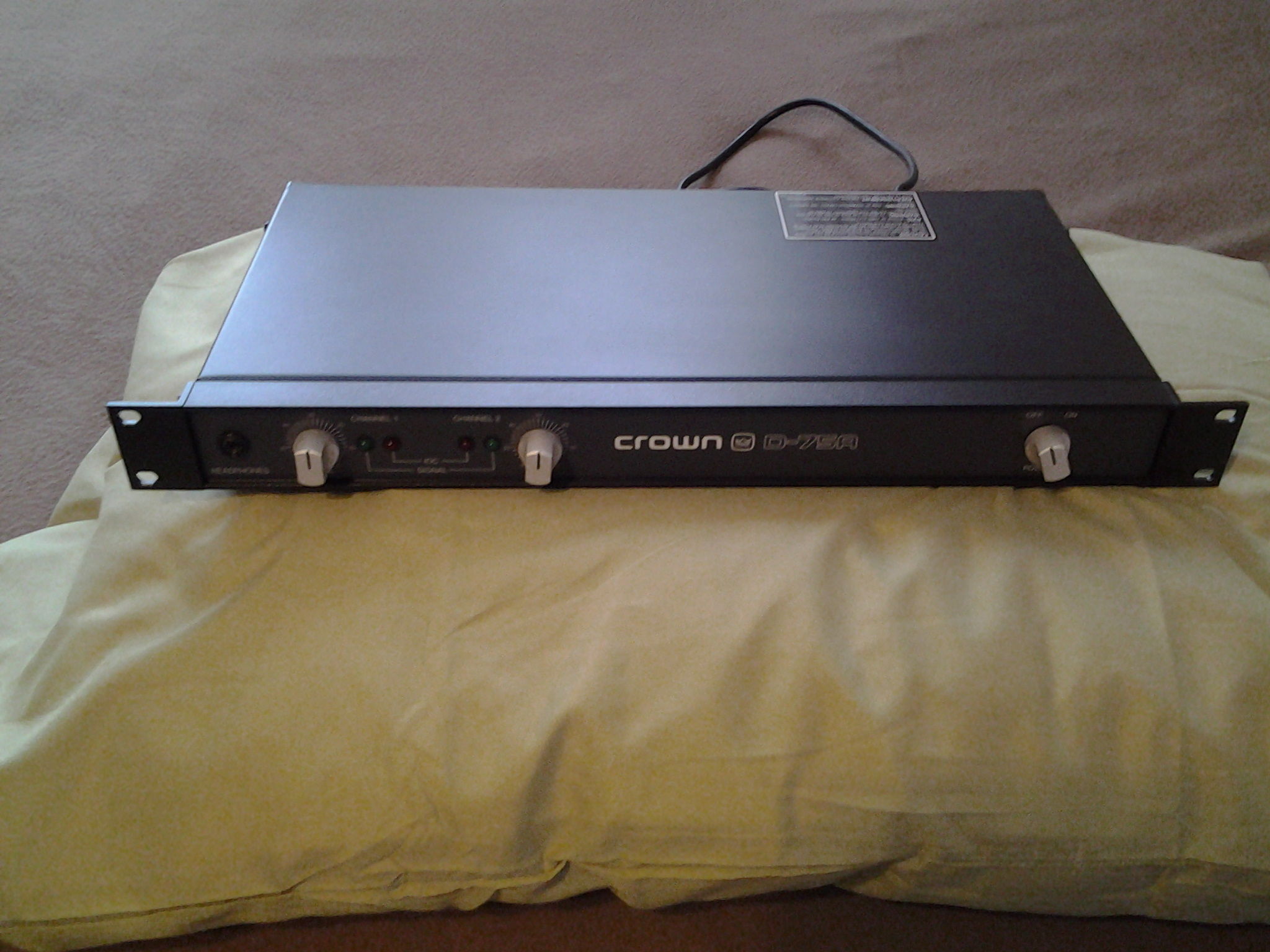 Crown D75A Black Amplifier For Sale | Audiogon