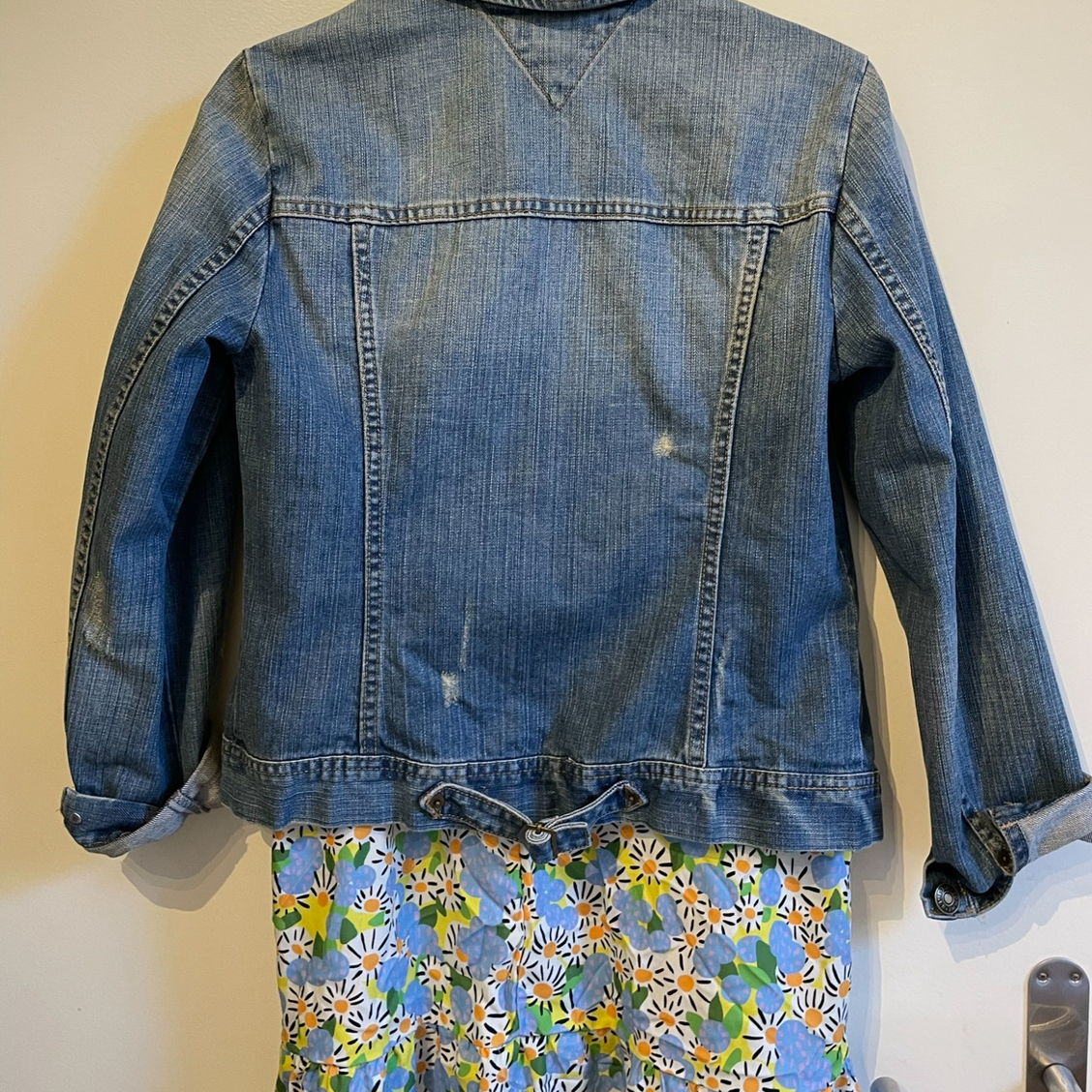 TOMMY HILFIGER DENIM JACKET - CHF 30.00 | Buy on marko