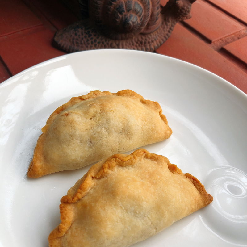 Curry Puff - Nyonya Cooking