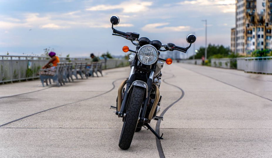 TRIUMPH BONNEVILLE T100 GOLD LINE for rent near Bayonne, NJ