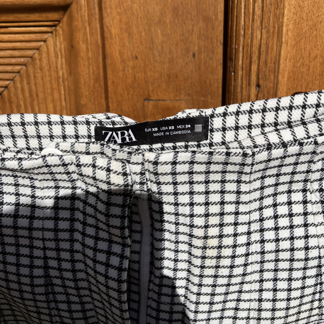 chequered pants from Zara - CHF 10.00 | Buy on marko