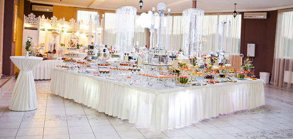 buffet table skirting