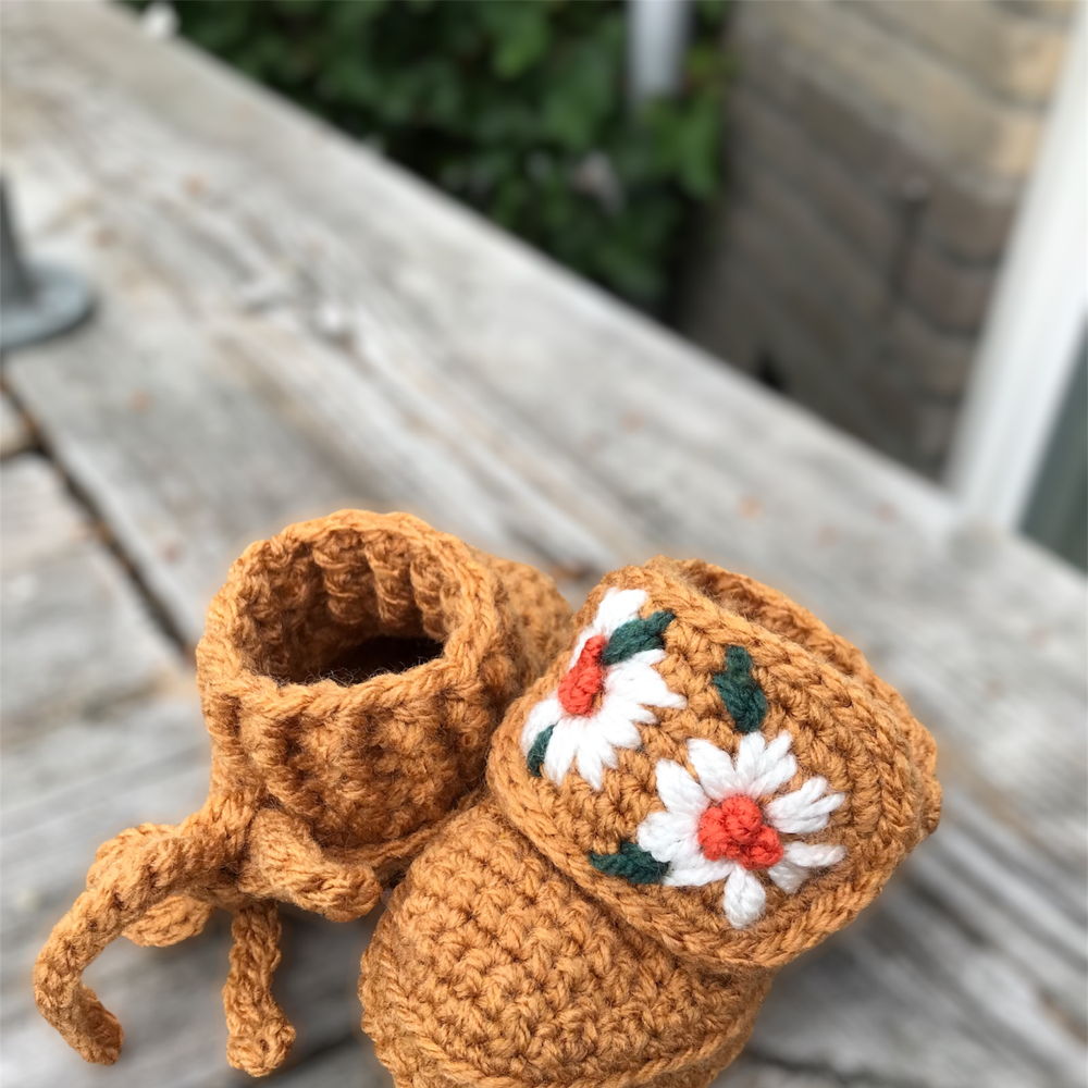 Easy Embroidered Baby Booties Crochet Pattern