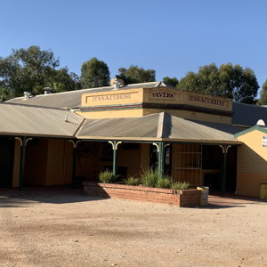 Jennacubbine Tavern