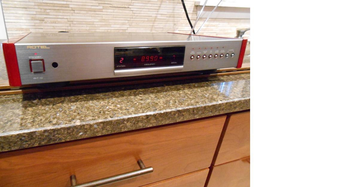 Rotel RHT-10 FM Tuner & Remote (Seviced/Al... For Sale | Audiogon