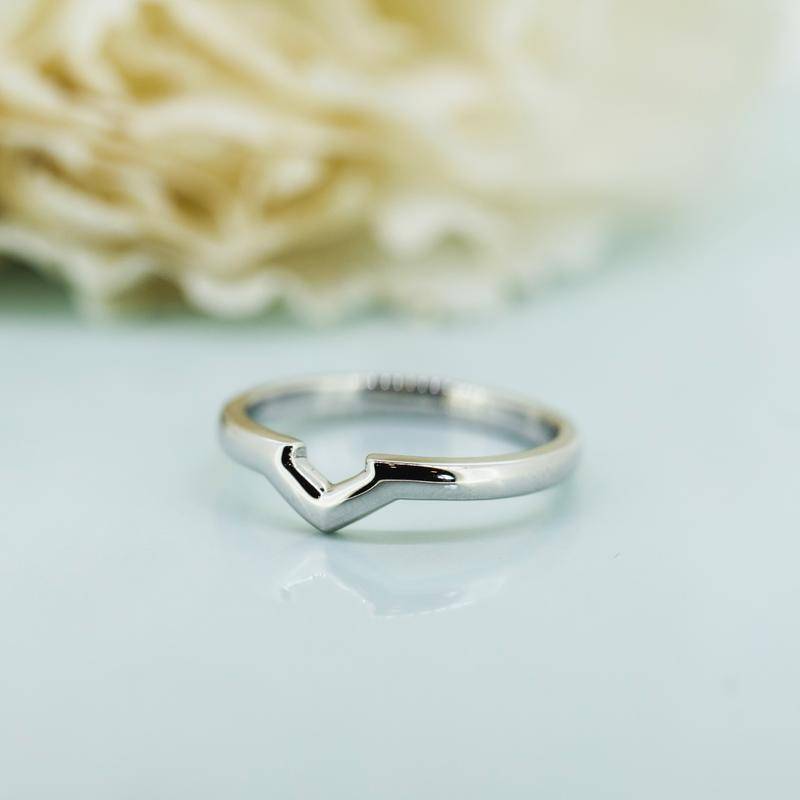 Shaped Wedding Ring Guide – Jessica Flinn Fine Jewellery