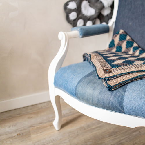 Infinity Cubes Throw