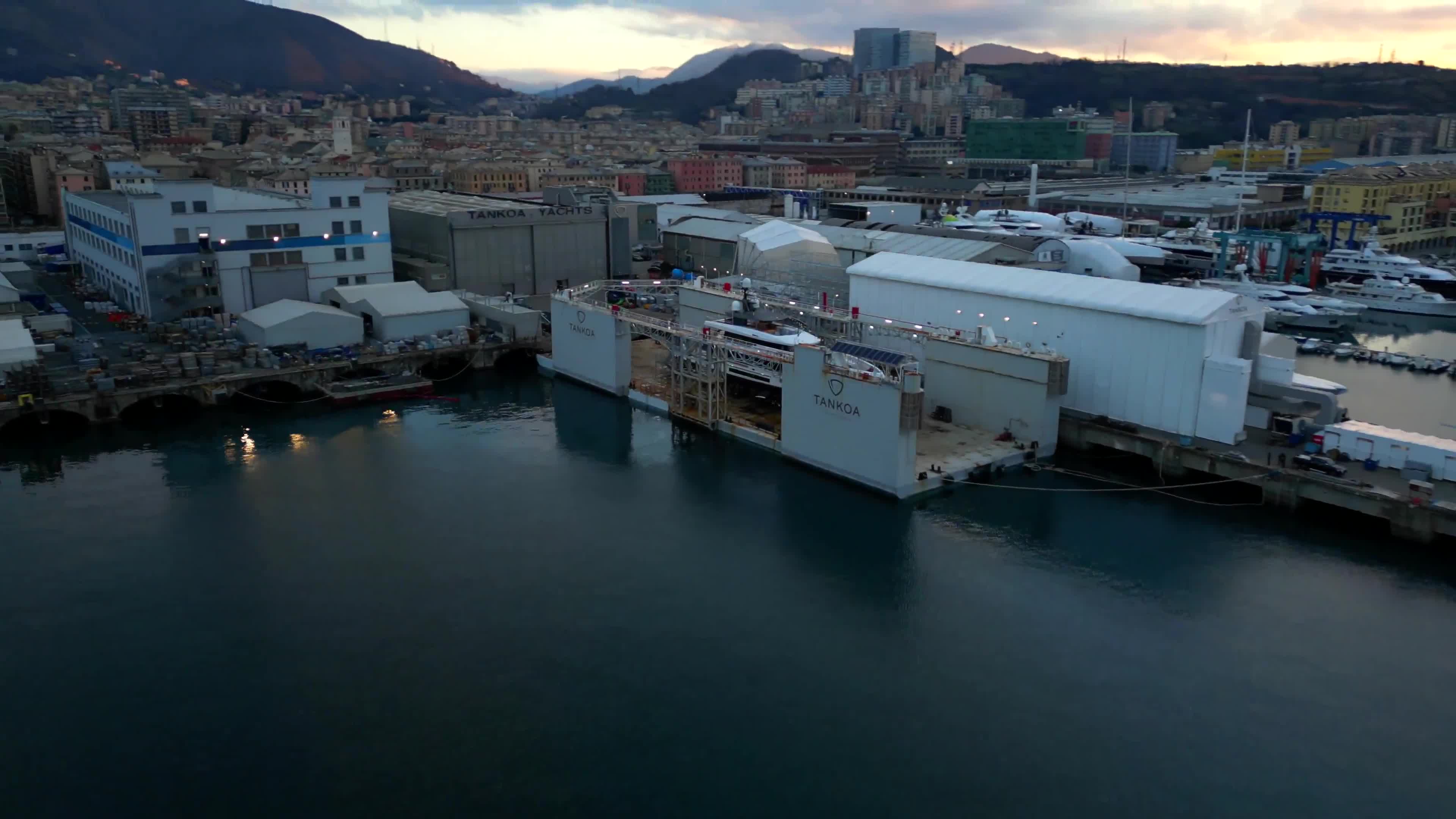 A Spectacle of Comfort and Innovation: Tankoa T450 Motor Yacht GO ...