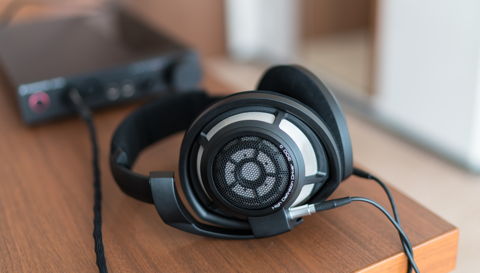 7 Best high-end headphones as of 2020 - Slant