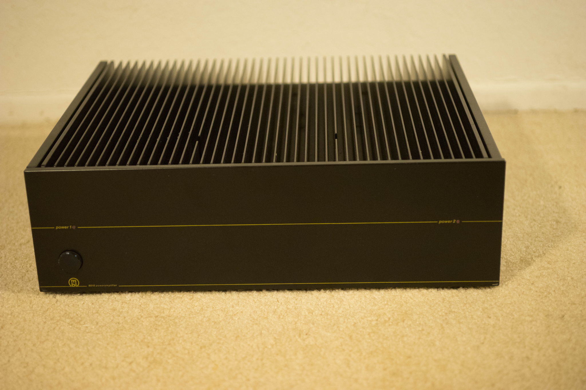 MBL 8010c Dual-mono 180wx2 Power Amplifier For Sale | Audiogon