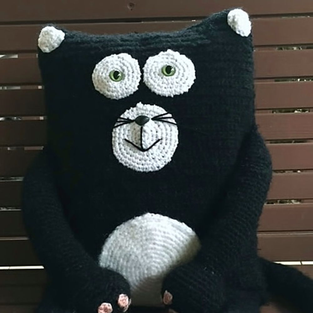 Easy Flat Cat Crochet Pillow Pattern