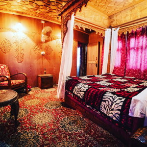 Guest Hub - Lala Rukh Houseboats