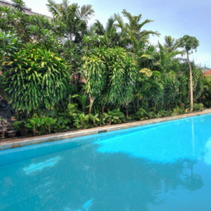 Guest Hub - Raja Gardens Hotel