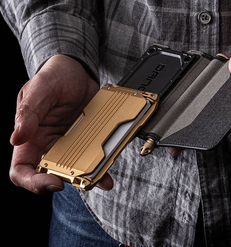 Dango Adapt Wallets | The World's Most Adaptable Wallet - Dango Products