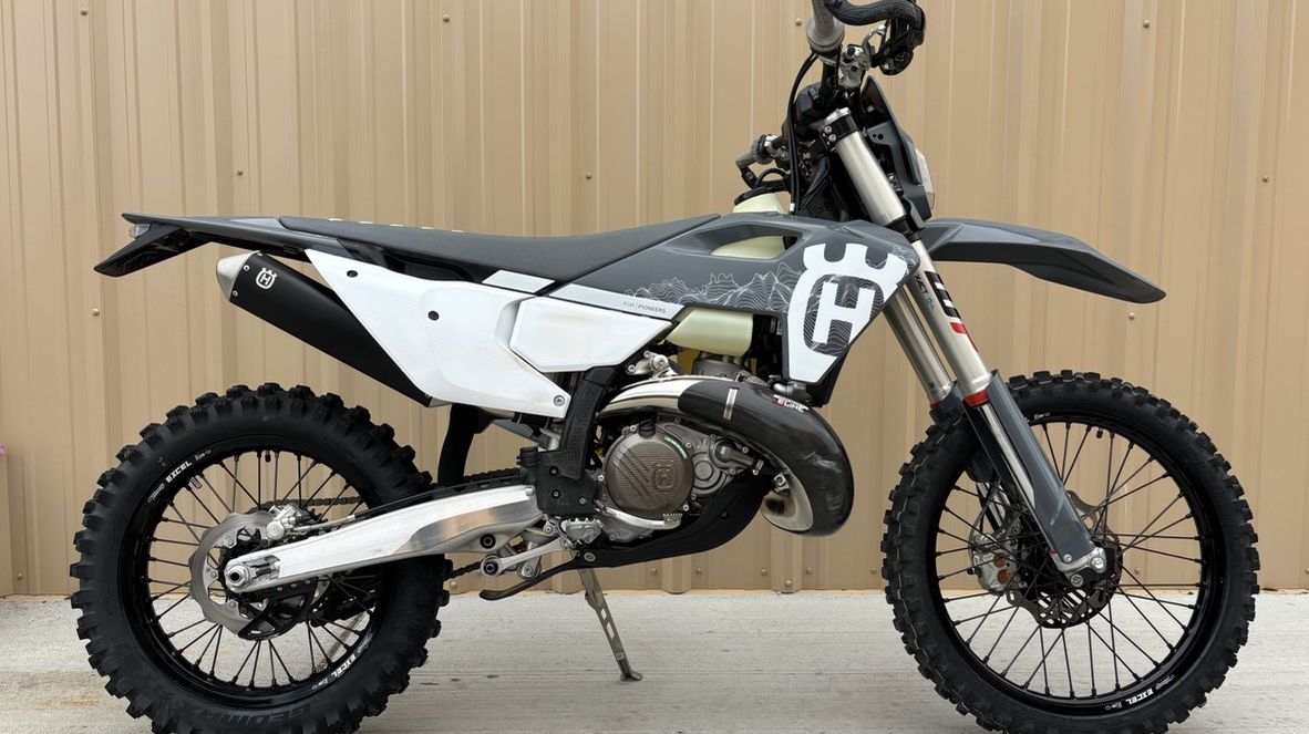 HUSQVARNA TE 300 PRO for rent near Peyton, CO - Riders Share