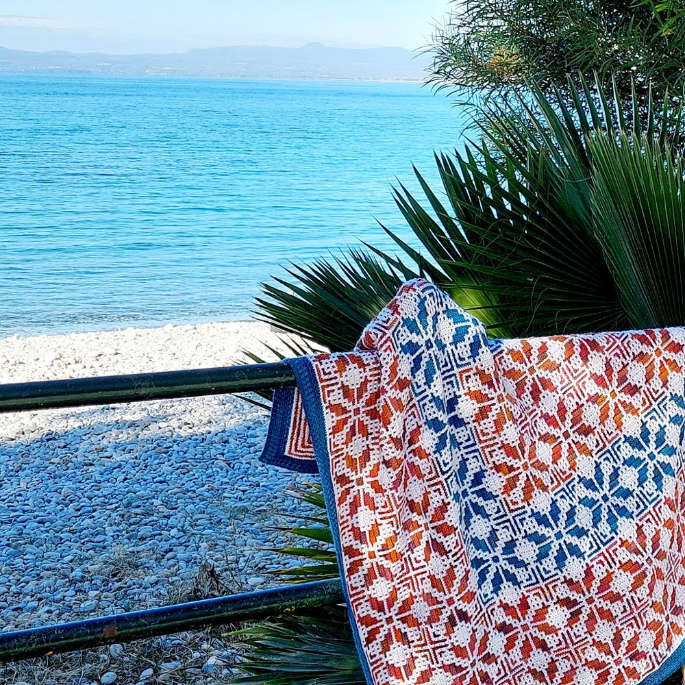 LITHUANIAN SUMMER. Rectangular center-out mosaic crochet blanket pattern