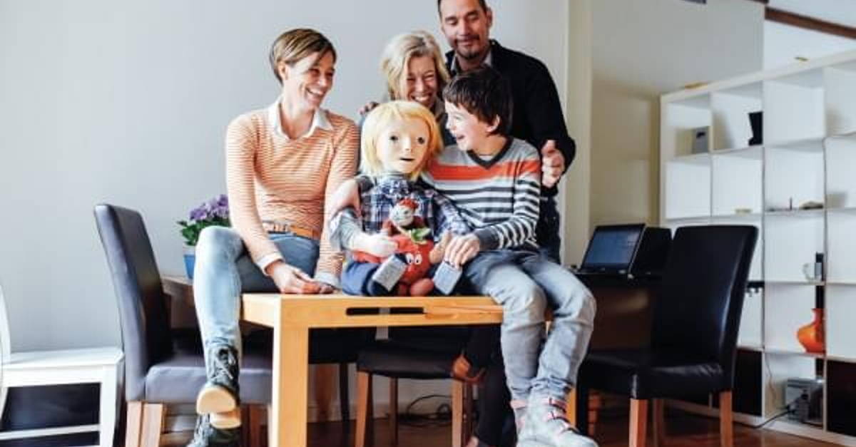 Robot KASPAR helpt autistische kinderen bij hun ontwikkeling | ICT&health