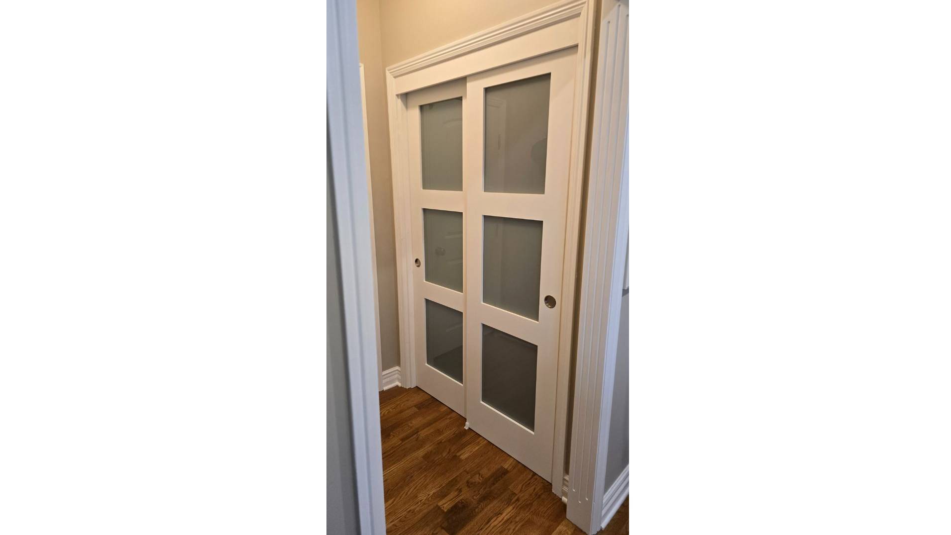 A Stunning Transformation: 3-Panel Privacy Interior Doors Elevate Lee's ...
