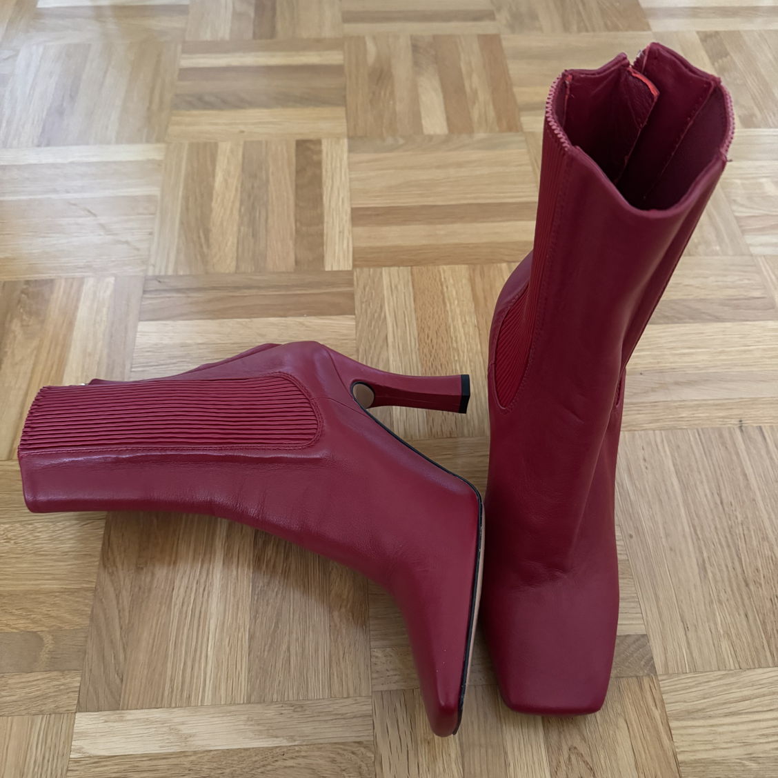Rote Stiefeletten ZARA - CHF 40.00 | Buy on marko