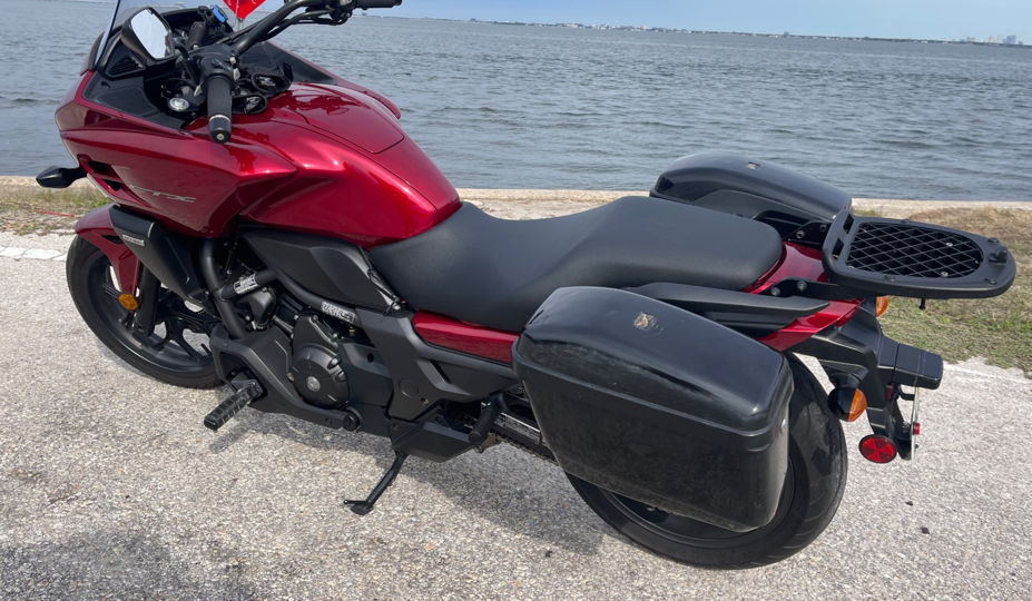 HONDA CTX700D DCT ABS for rent near Tampa, FL - Riders Share