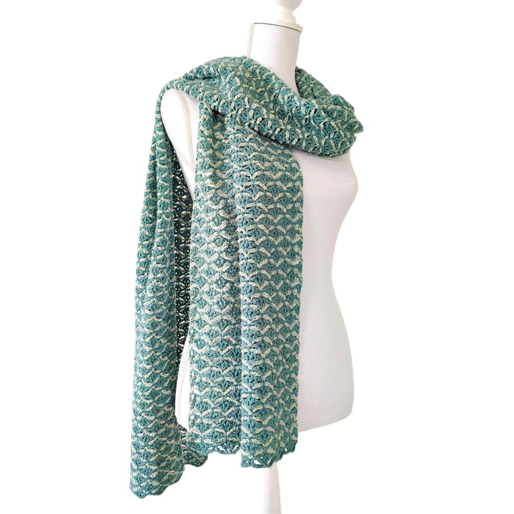 Easy Verdant Wave scarf