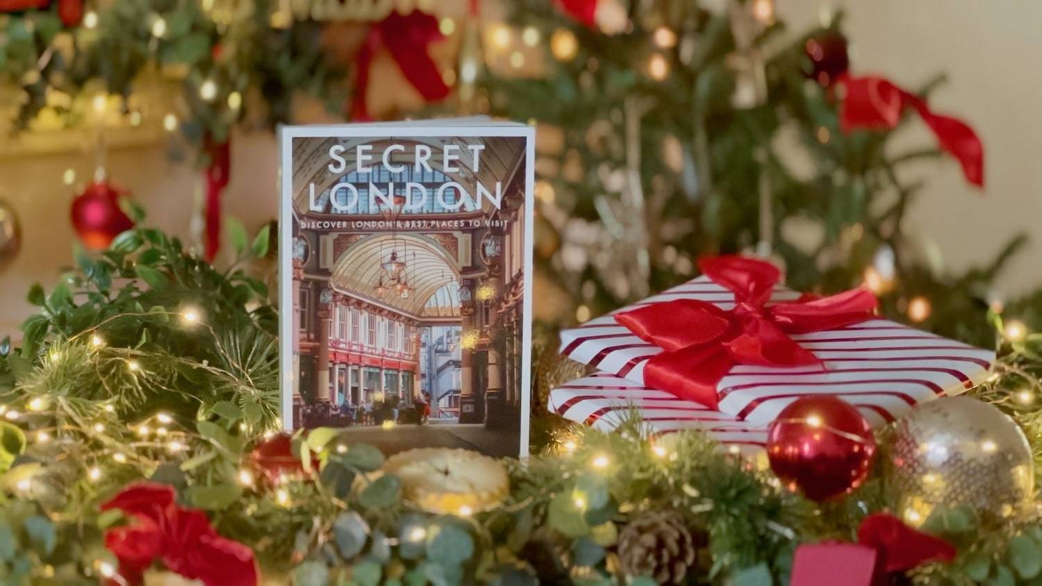 Secret Libraries Of London | How To Book Airbnb’s Hidden Library Escape ...