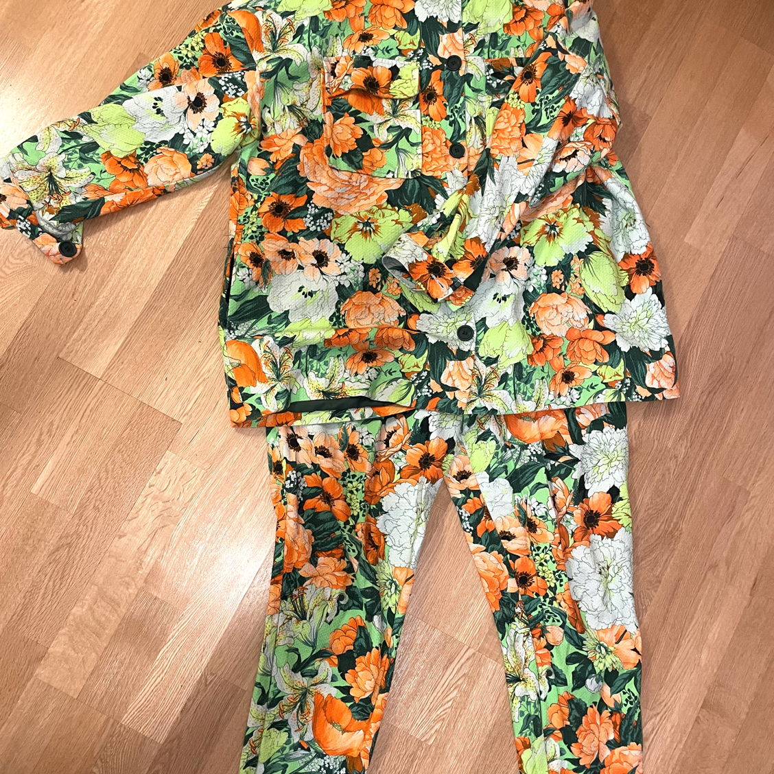 Neon Co-Ord Suit - CHF 80.00 | Buy on marko