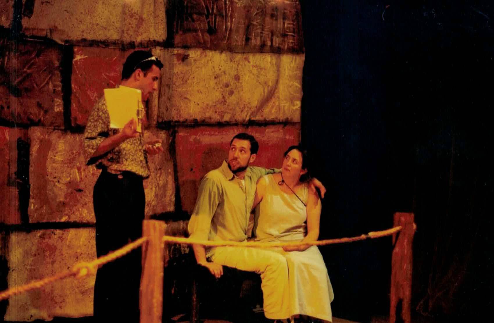 Golden Thread | ReOrient 2002
