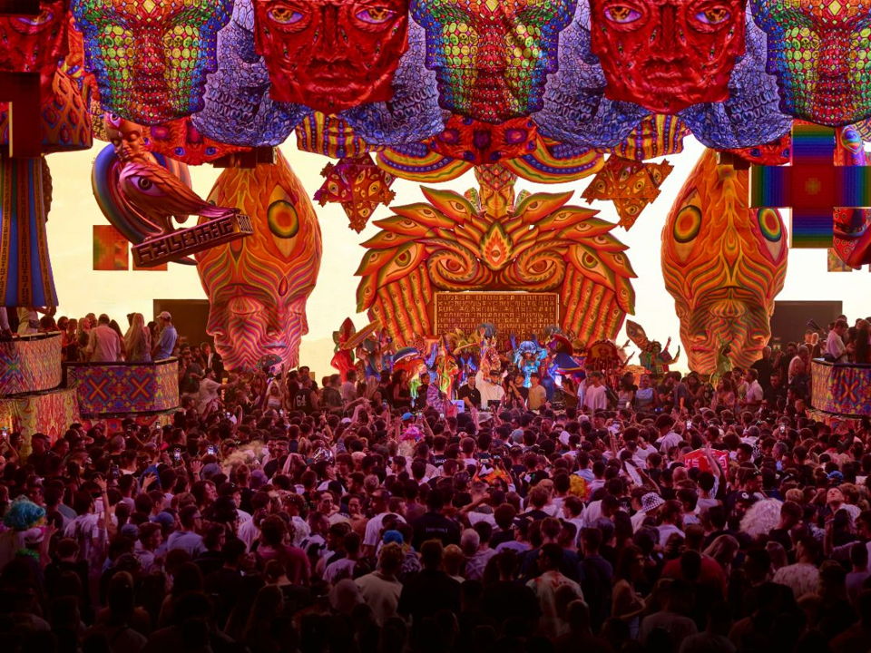 Elrow 2025 at [UNVRS] Ibiza - Buy your official tickets