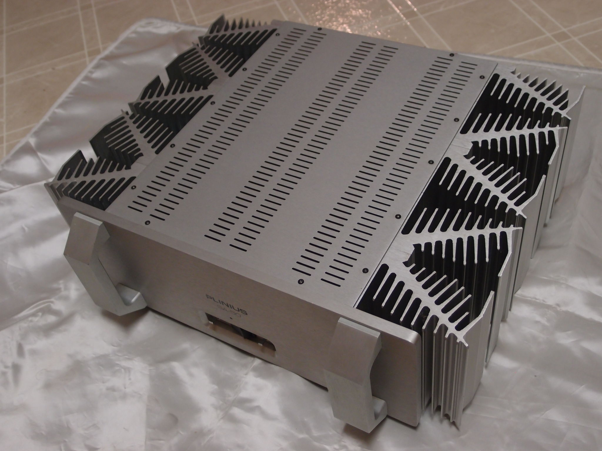 Plinius SA-50 MKIII Exceptional Amplifier! For Sale | Audiogon