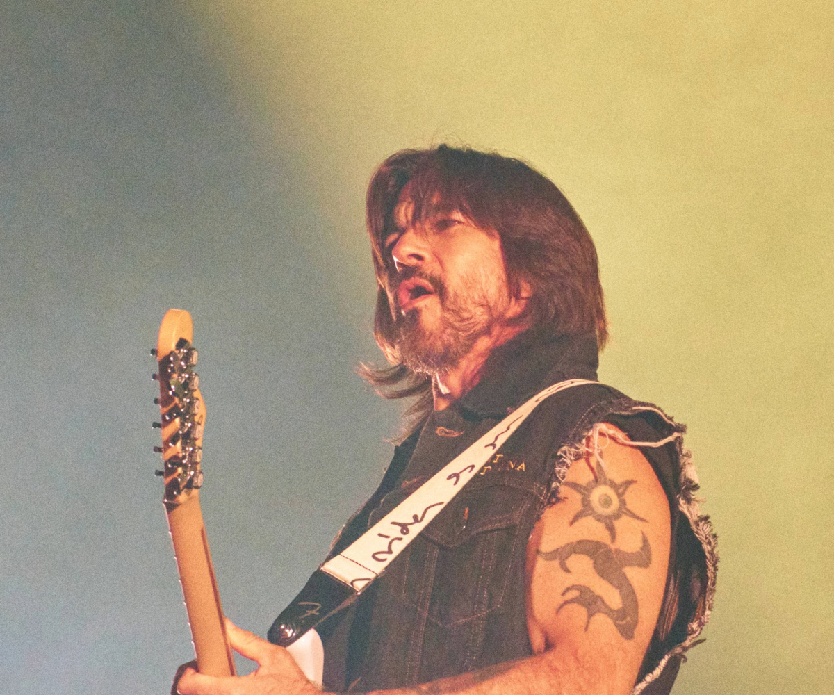 Familia Juanes One Love, One Mission: The Marley Family, JUANES, And