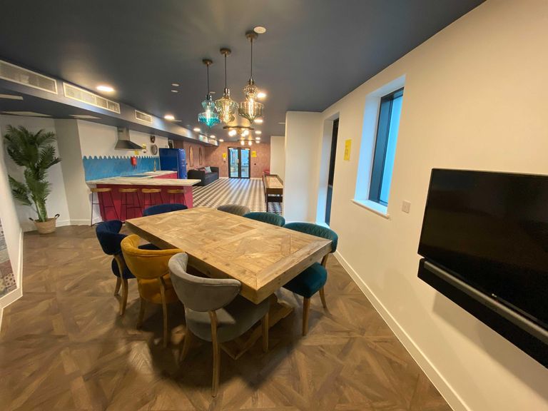 Sky Lounge Booking | Sky Lounge