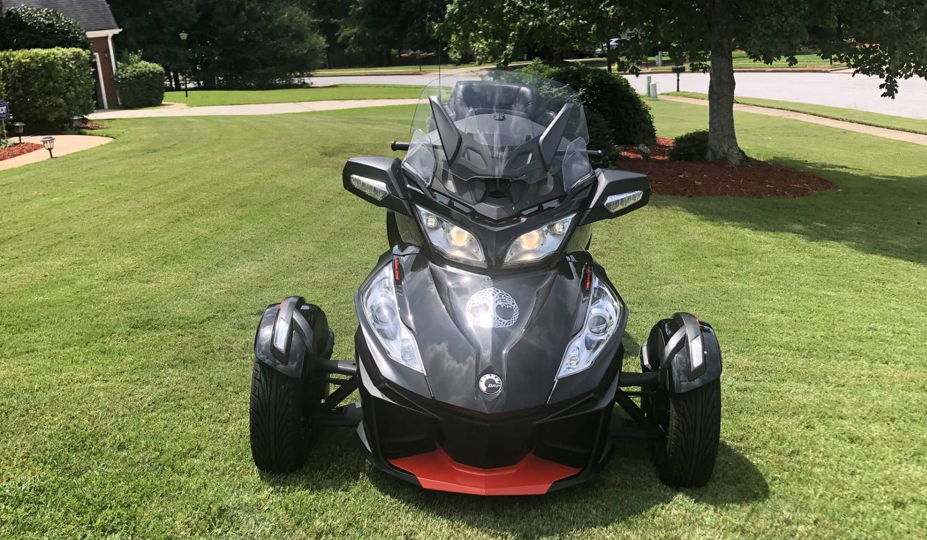 CAN-AM SPYDER RT- S SPECIAL SERIES for rent near Jonesboro , GA