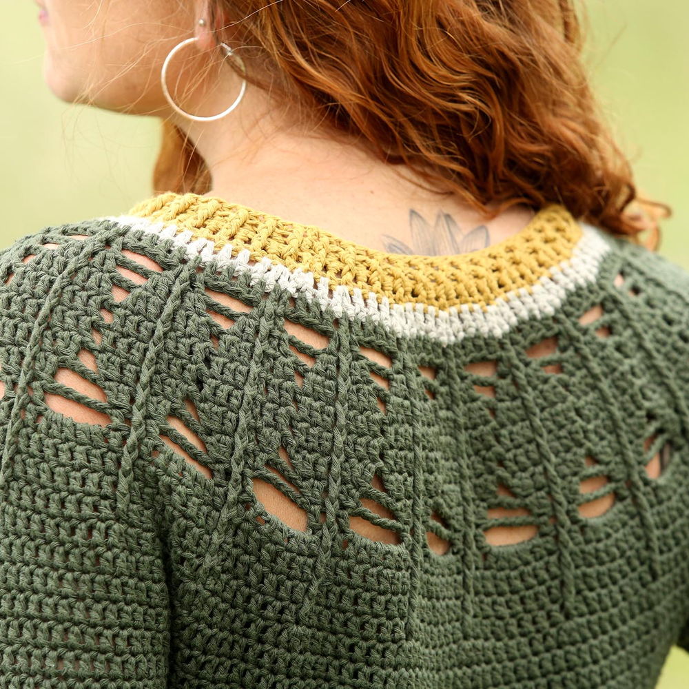 Easy Leaf Yoke Sweater